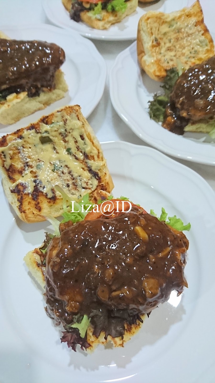 INTAI DAPUR: Chicken Chop Burger....