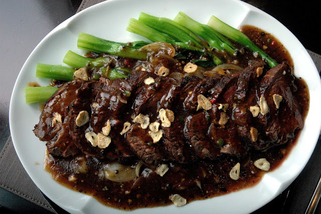 DUDE FOR FOOD: Marriott Manila's Elegant Man Ho Unveils New Menu