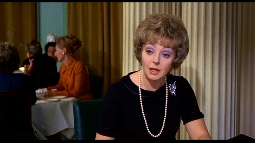 CINESTONIA: Frenesí (1972) - Alfred Hitchcock