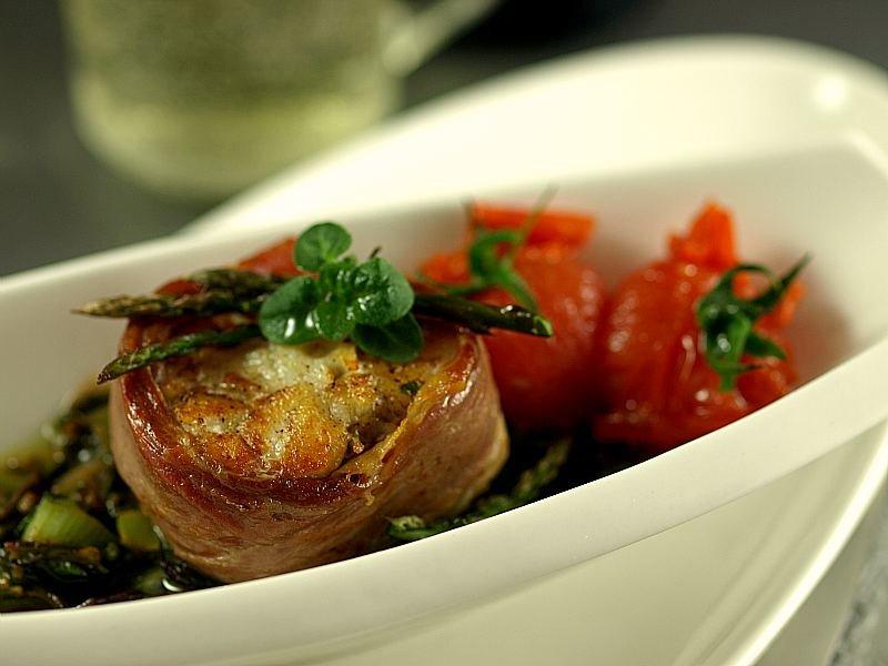 Parfe Dunja: Grdobina u košuljici od pršuta s divljim šparogama