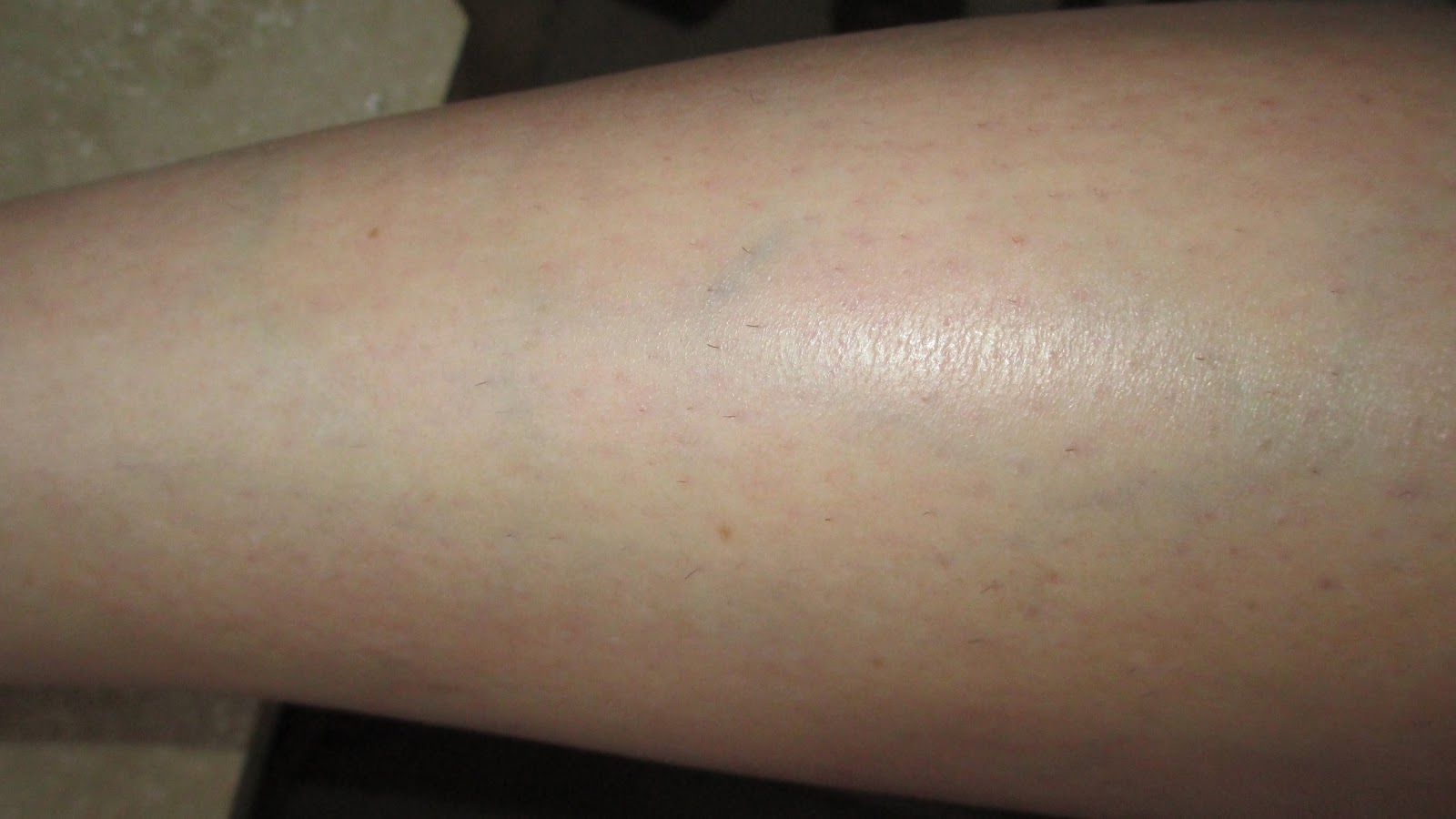 Lipstick and a Brad Nailer ... are the only essentials : Me Smooth Elos ...