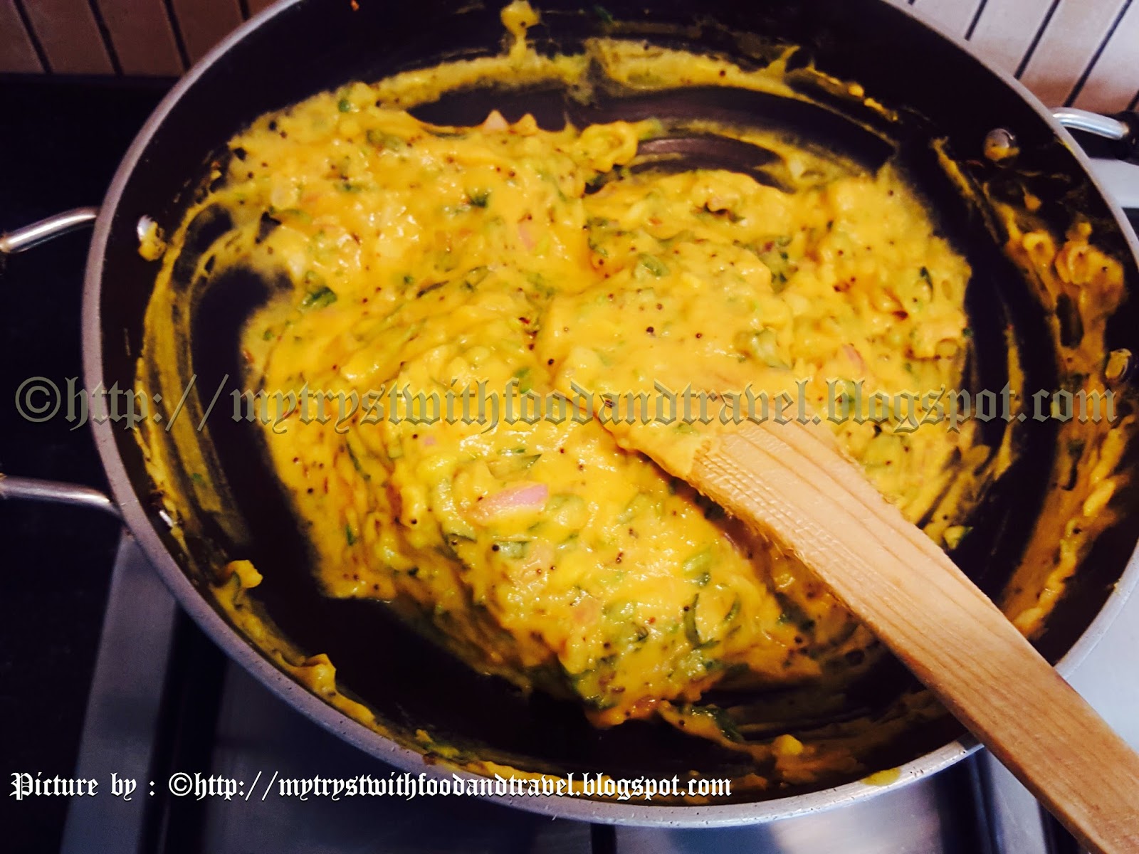 My Tryst With Food And Travel: Zunka Bhakar Recipe / Jhunka Recipe ...