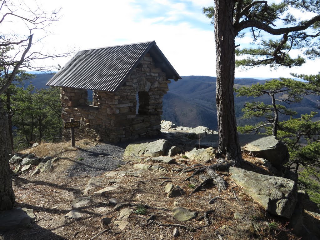 Skookum Traveler: Big Ridge and Cranny Crow (WV)