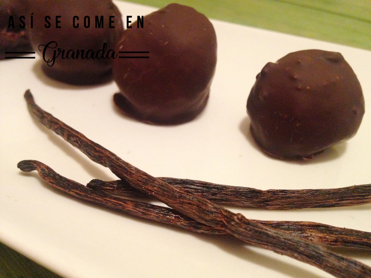 Así se come en Granada.: Bombones de coco