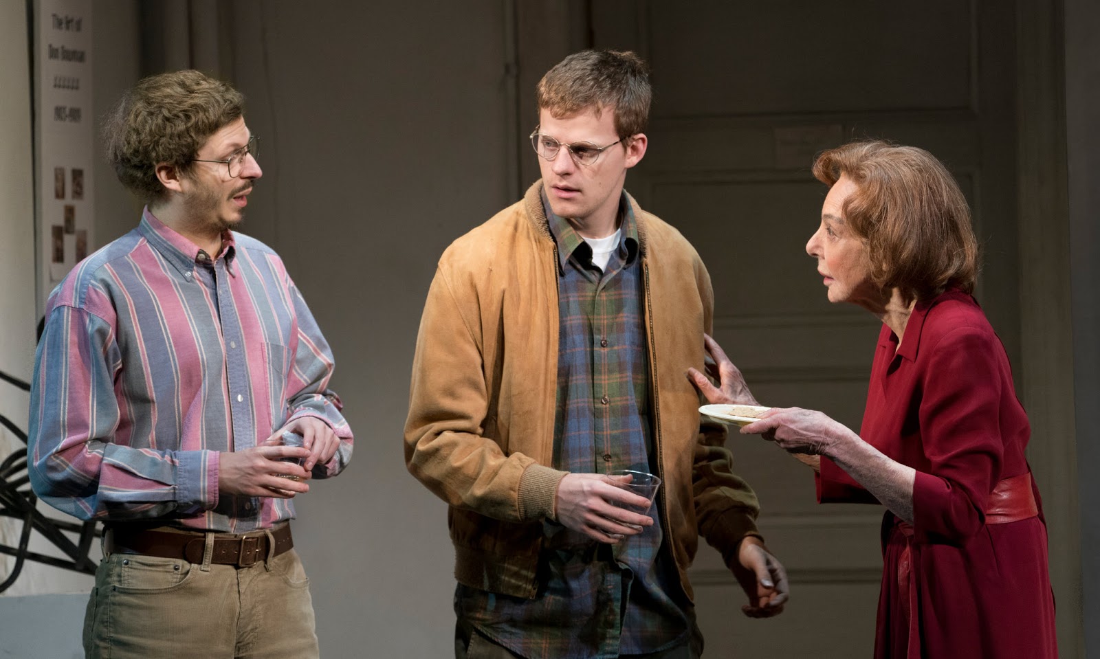 JK's TheatreScene: REVIEW: The Waverly Gallery