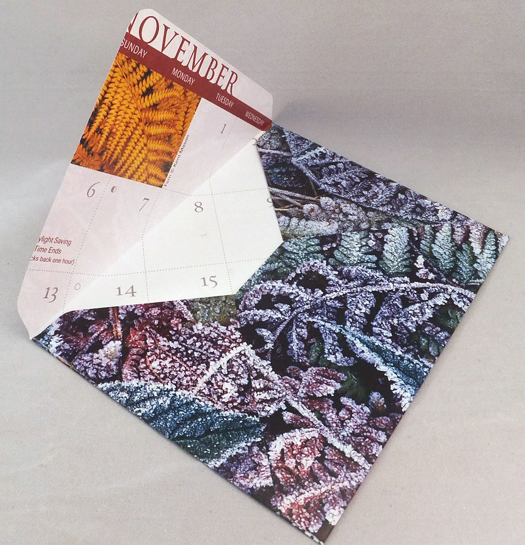 Paper Panacea: Envelopes from calendar pages...