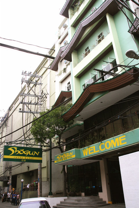 THE CHIC BACKPACKER: Manila - A Travelogue