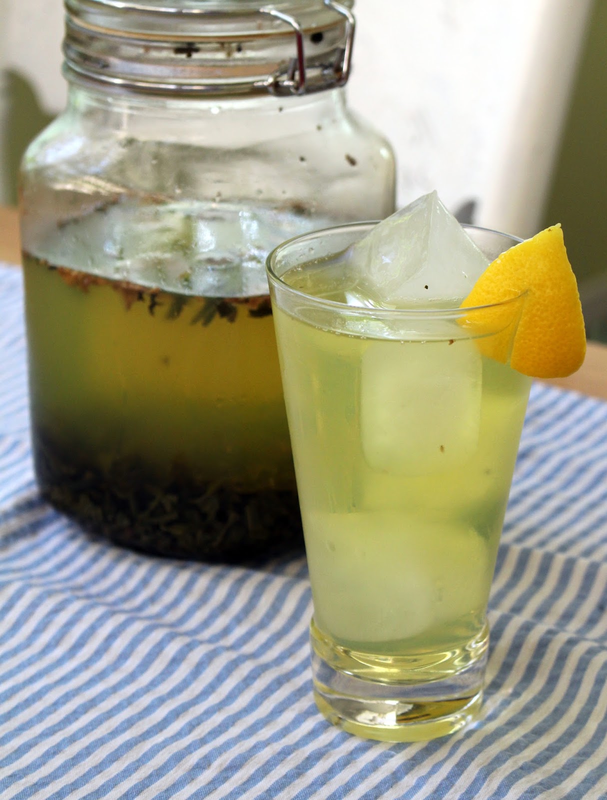 The Owl with the Goblet: Cold Brew Iced Tea