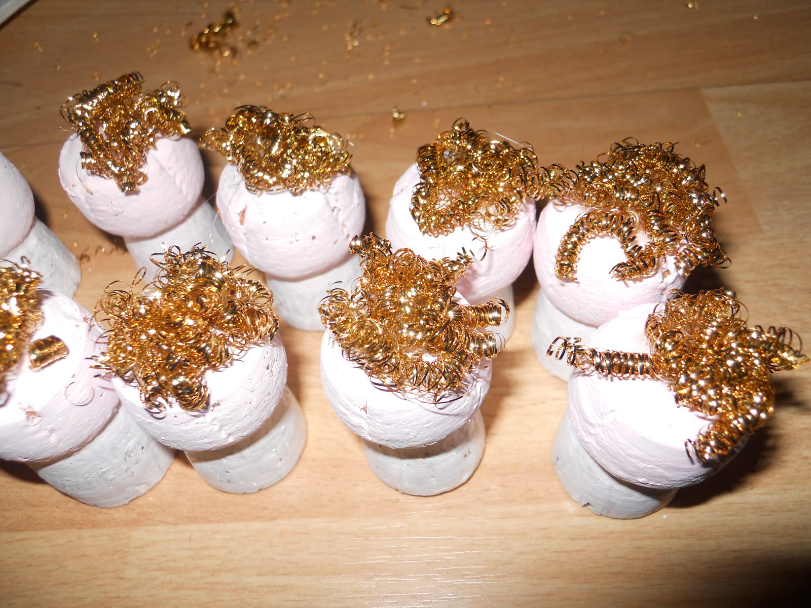 Bidibi bodibi bu con le mani fai quel che vuoi tu: ANGELI