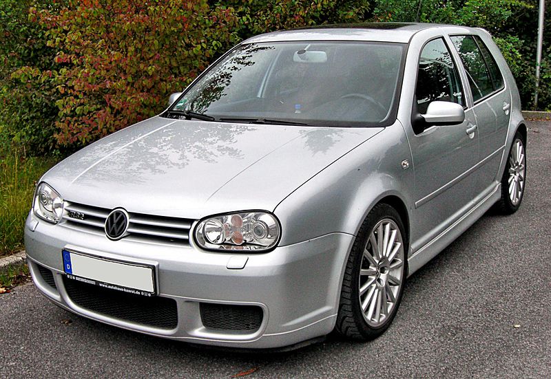 People's Car - Volkswagen : People's Car - Golf 4 (1997–2003)
