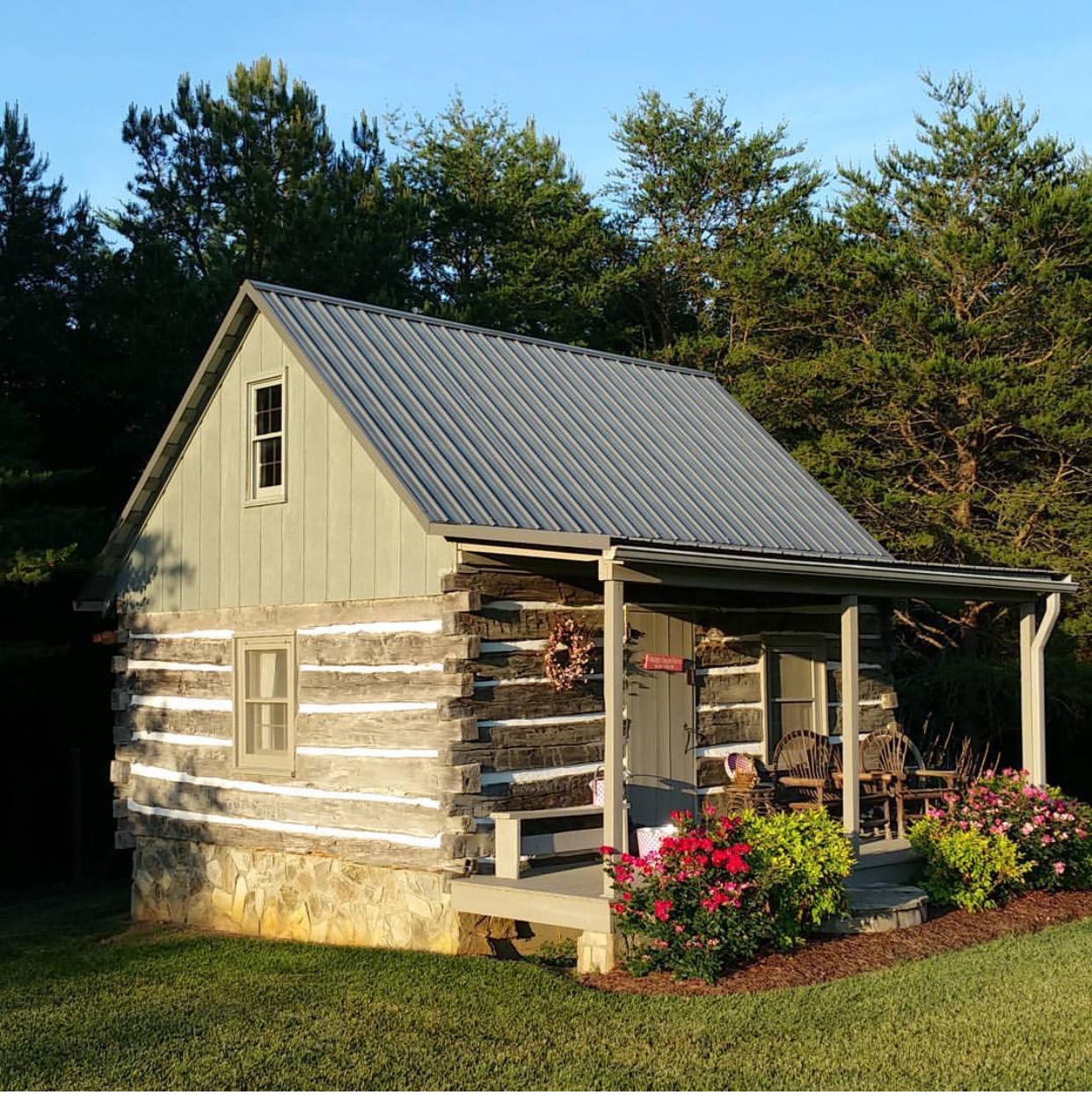 Log Home Tour Series: Happy Days Farm | The Roots of Home