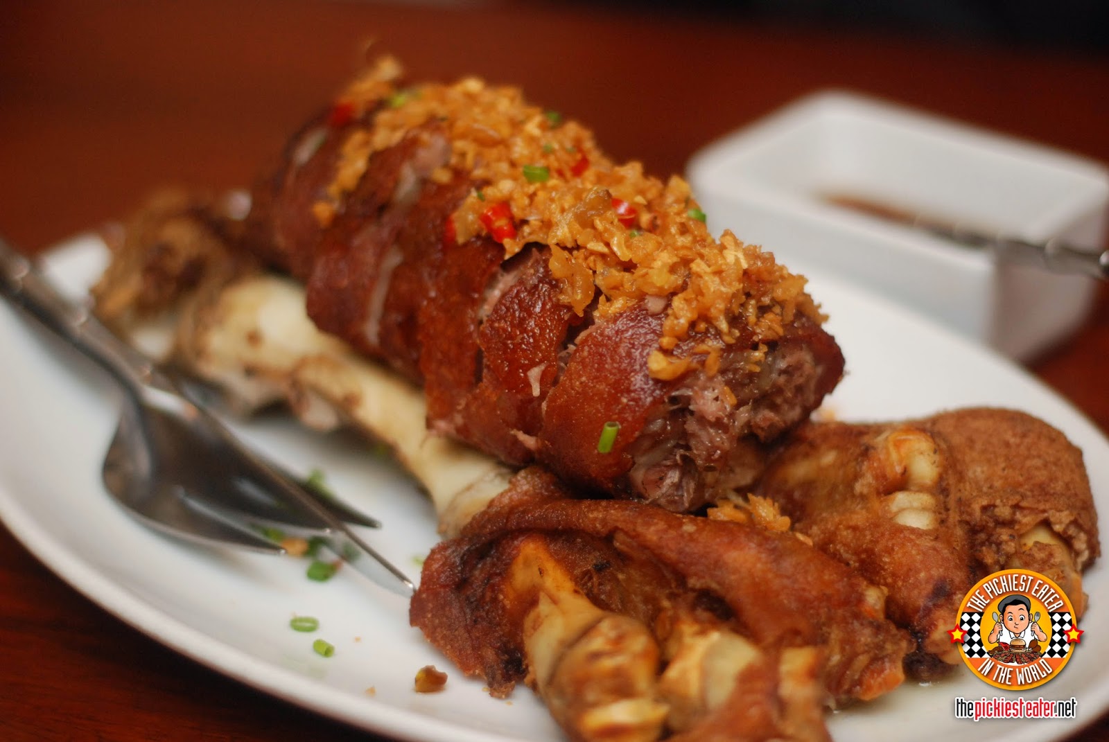 THE PICKIEST EATER IN THE WORLD: TAKE A SEAT AT MESA FILIPINO MODERNE