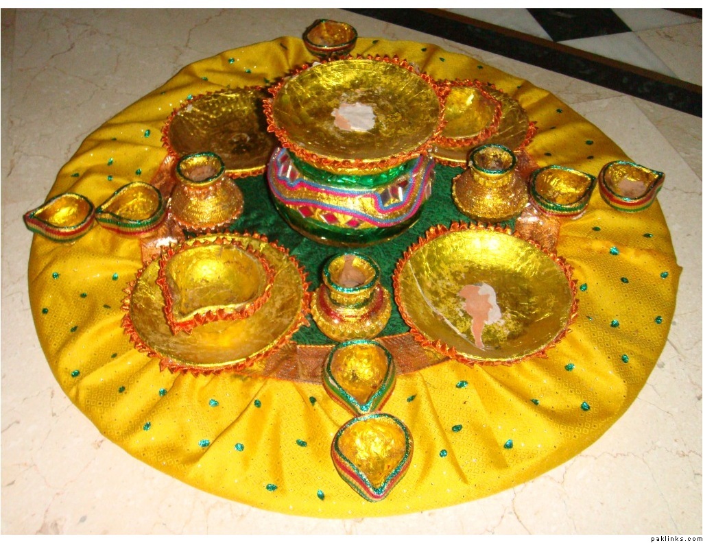 Shades of Pakistan: Mayun