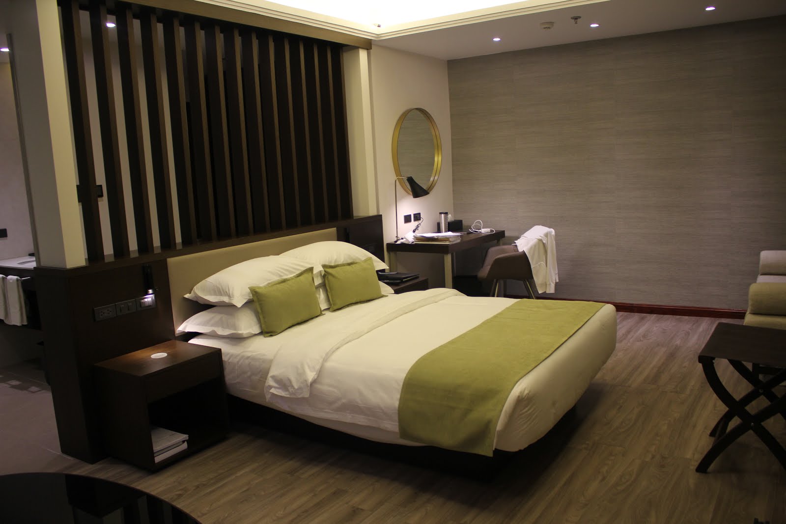 Stay, Stray, Play and Feast: Marison Hotel: The Very Best in Legazpi