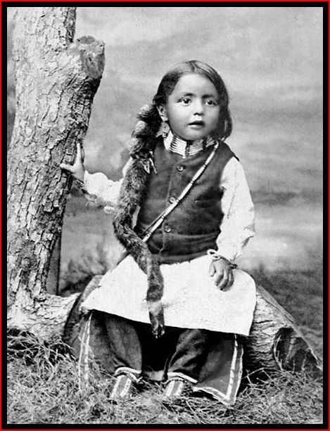 31 Rare Photos of Native American Children in the Late 19th Century ...
