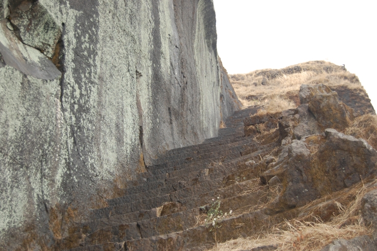 Forts of Maharashtra: Kenjalgad / Khelanja Fort