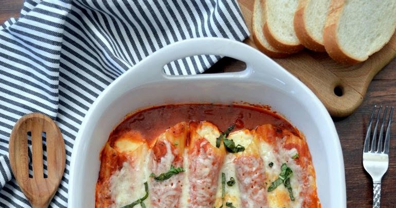 Joyously Domestic: Easy Weeknight String Cheese-Stuffed Manicotti