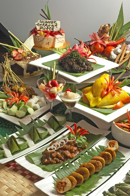 CikLilyPutih The Lifestyle Blogger: Buffet Ramadhan 2013 @ IMPIANA ...