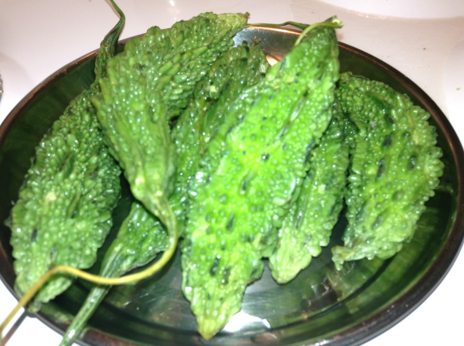 The Complete Cheer Food: Pakarkai Poriyal / Bitter Gourd Stir Fry