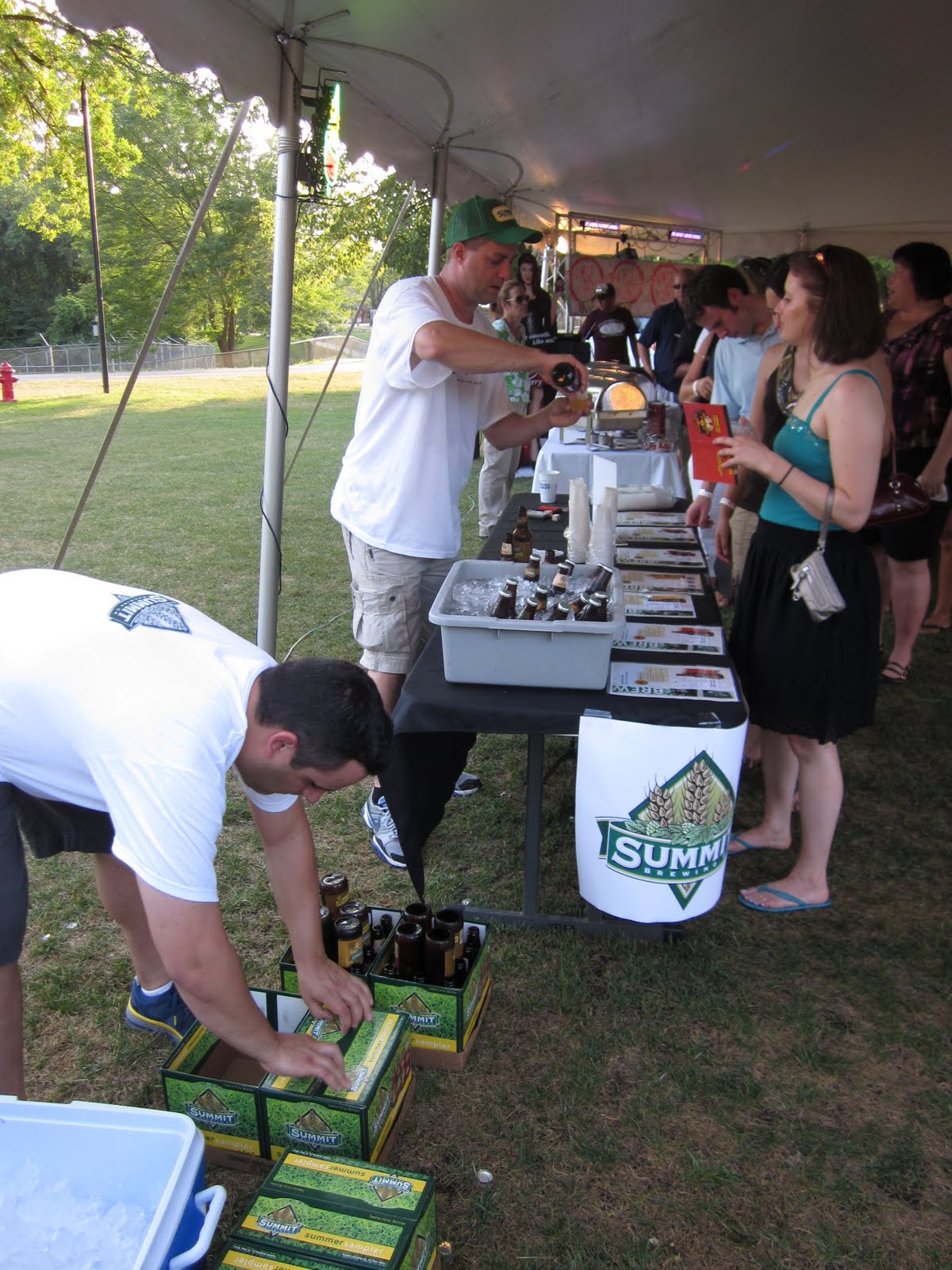 Sud Savant: Pints for Pachyderms