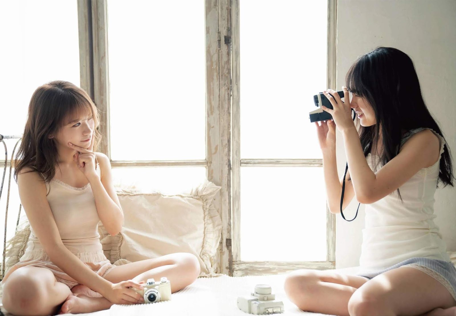 Akimoto Manatsu 秋元真夏, Kaki Haruka 賀喜遥香, ENTAME 2020.04 (月刊エンタメ 2020年4月号) - Idol. gravureprincess ...