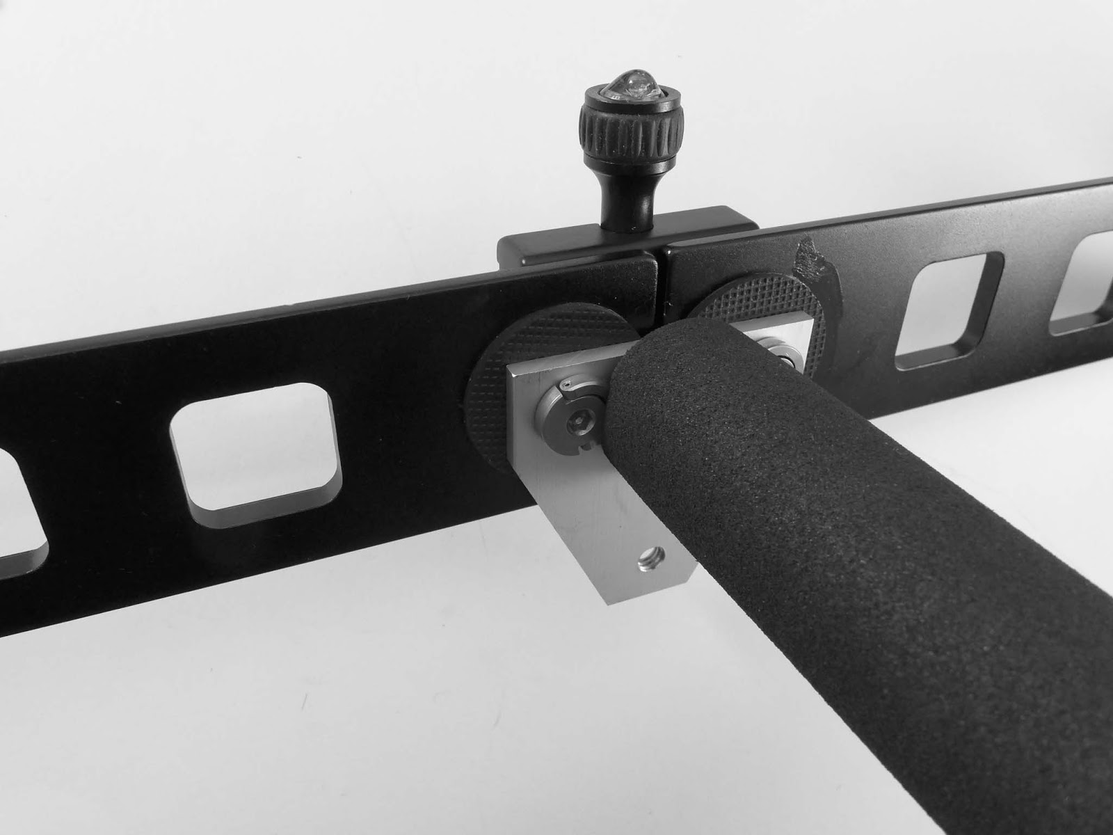 3D by DrT: Connecting A Pair of Twin Camera Bars