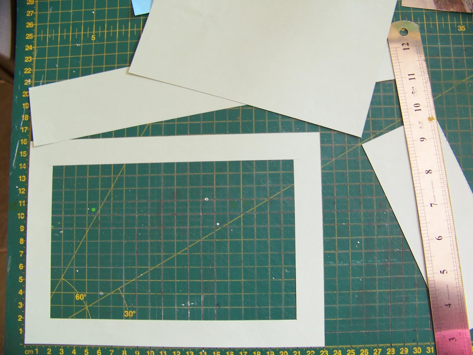 A Pretty Talent Blog: Scrapbooking 4: Tearing Ruler, varying frames ...
