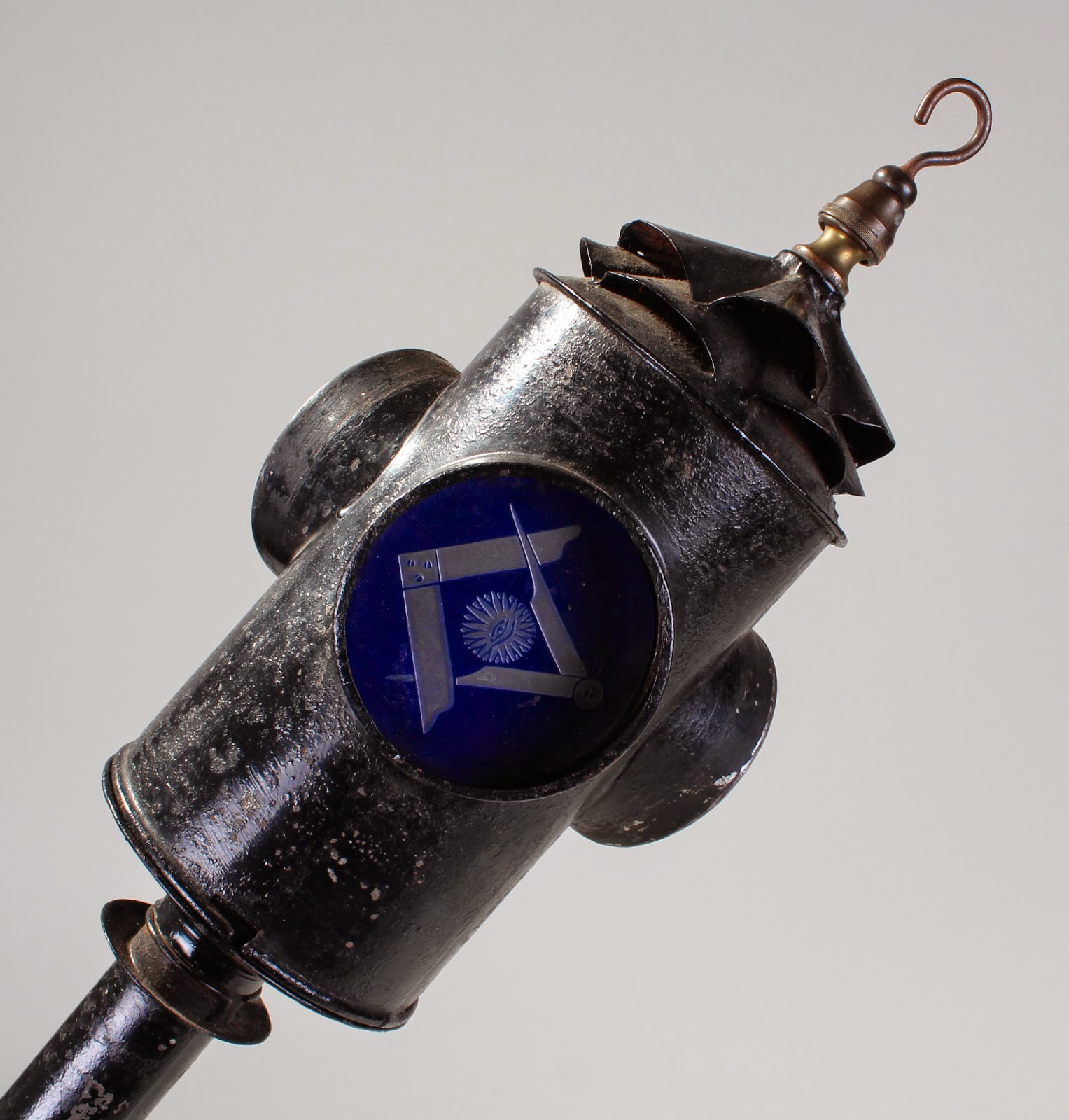 Freemasonry - in the press and under the hammer.: May 2014