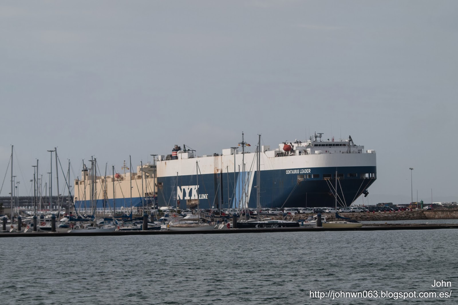 FOTOS DE BARCOS: CENTAURUS LEADER