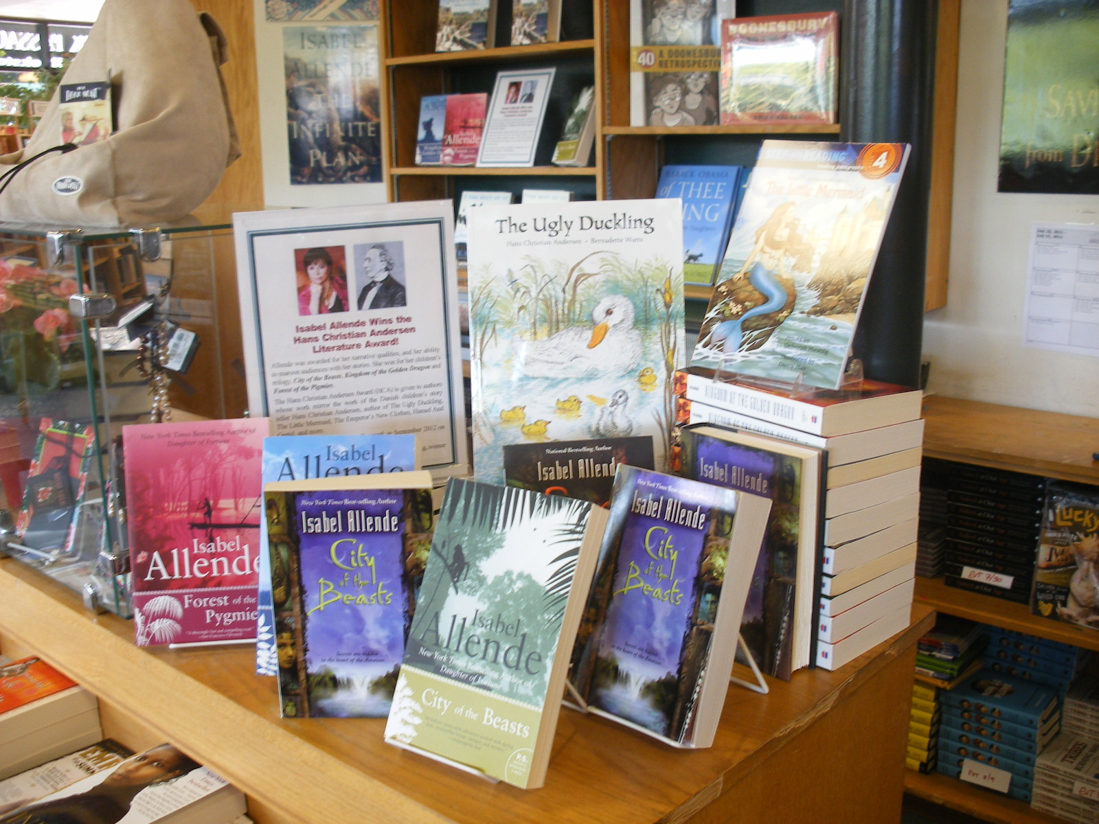 Book(ed) Passage: CNN en Español visits Book Passage