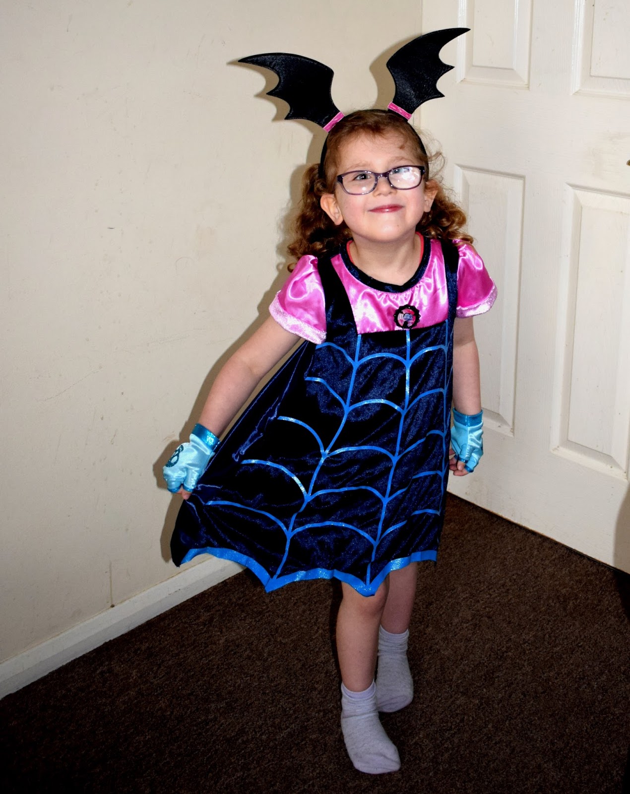 Tantrums To Smiles: Disney Vampirina Boo-Tiful Costume **REVIEW**