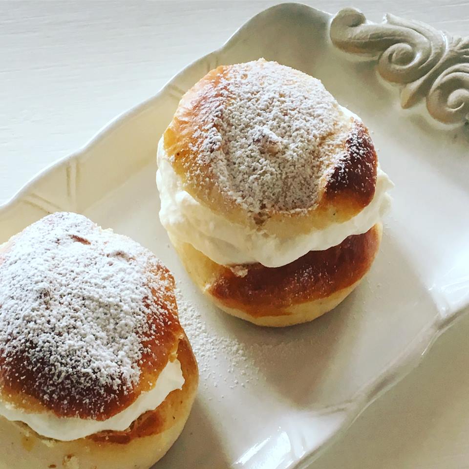 Danielsgården - en liten gård på toppen av byn Kallsta: Semla - dagen ...