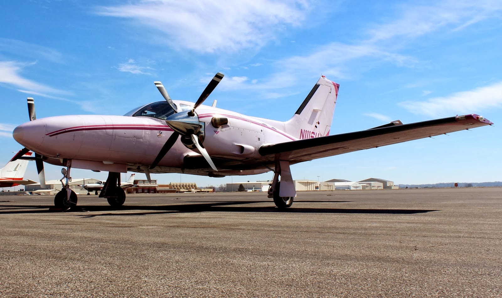 The Aero Experience: In the Pink: Dazzling Cessna 425 Conquest Keeps ...