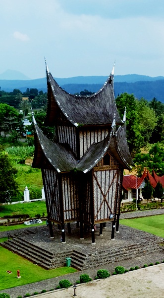Rumah Gadang Sketch Gadang Sketsa Minangkabau Adat Lukisan Sumba Riau ...
