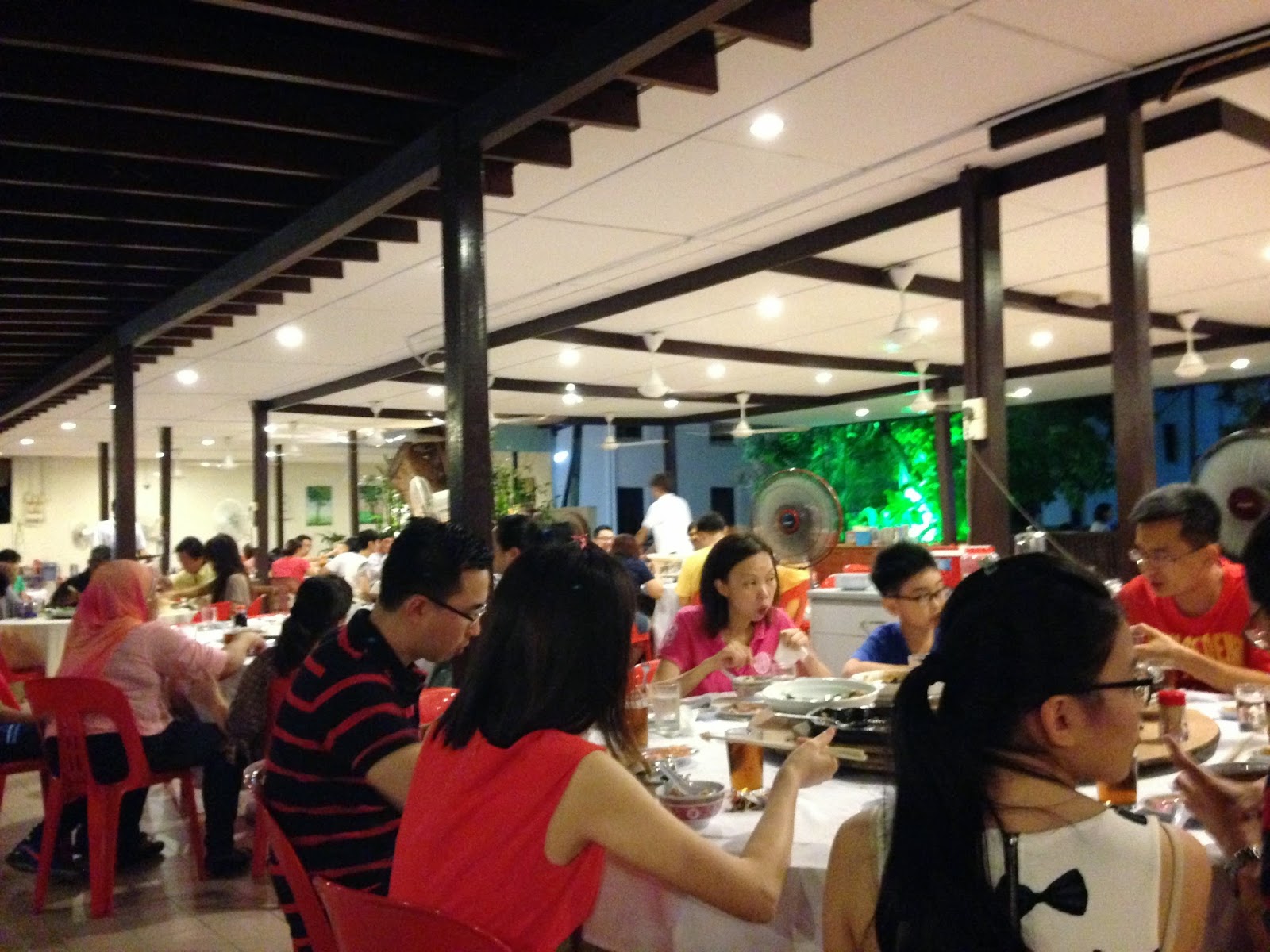 Our Journey : Penang Georgetown - Ocean Green Seafood Restaurant "海洋青海鲜楼"