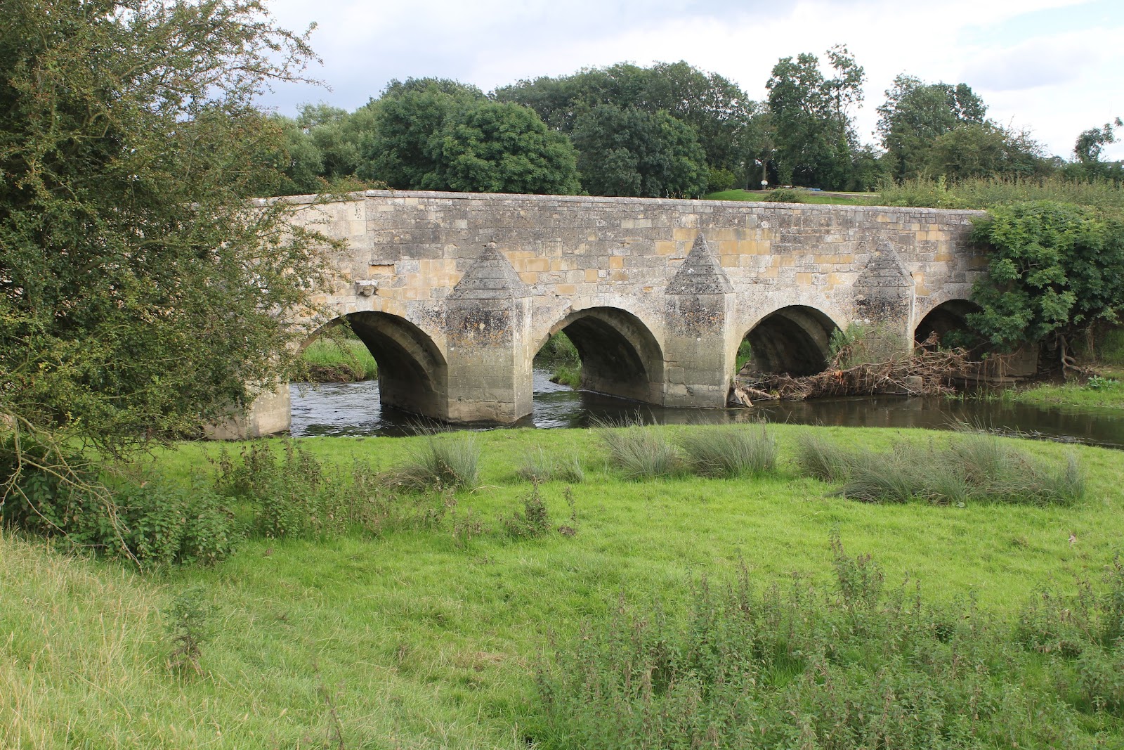 aliwalks : Barrowden circular via Wakerley Woods