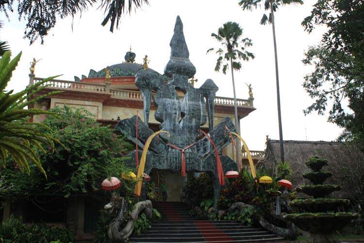 Antonio Blanco Museum - Bali ~ About Indonesia and News