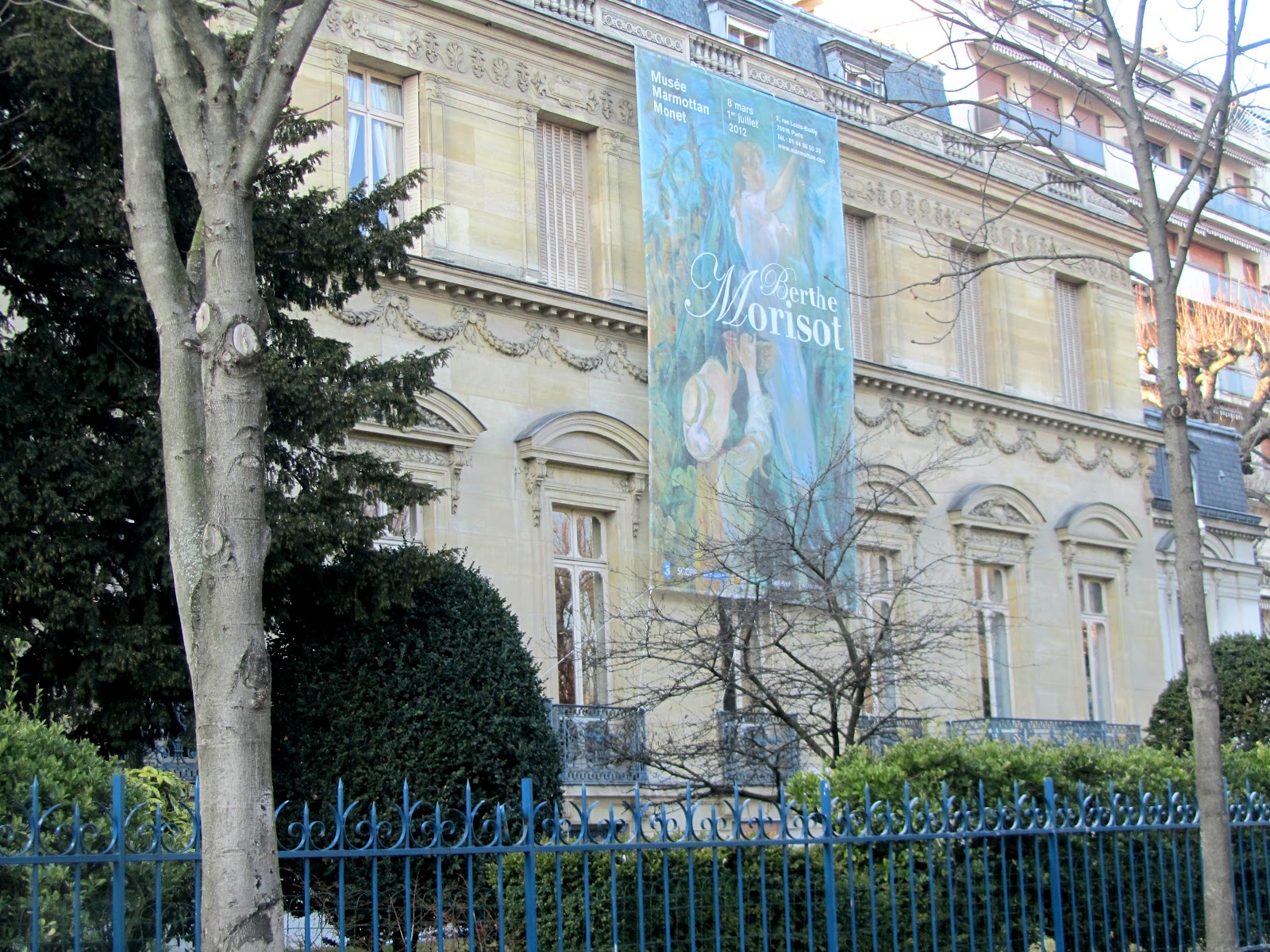 The lights in Paris: les lumières dans Paris: Musée Marmottan Monet