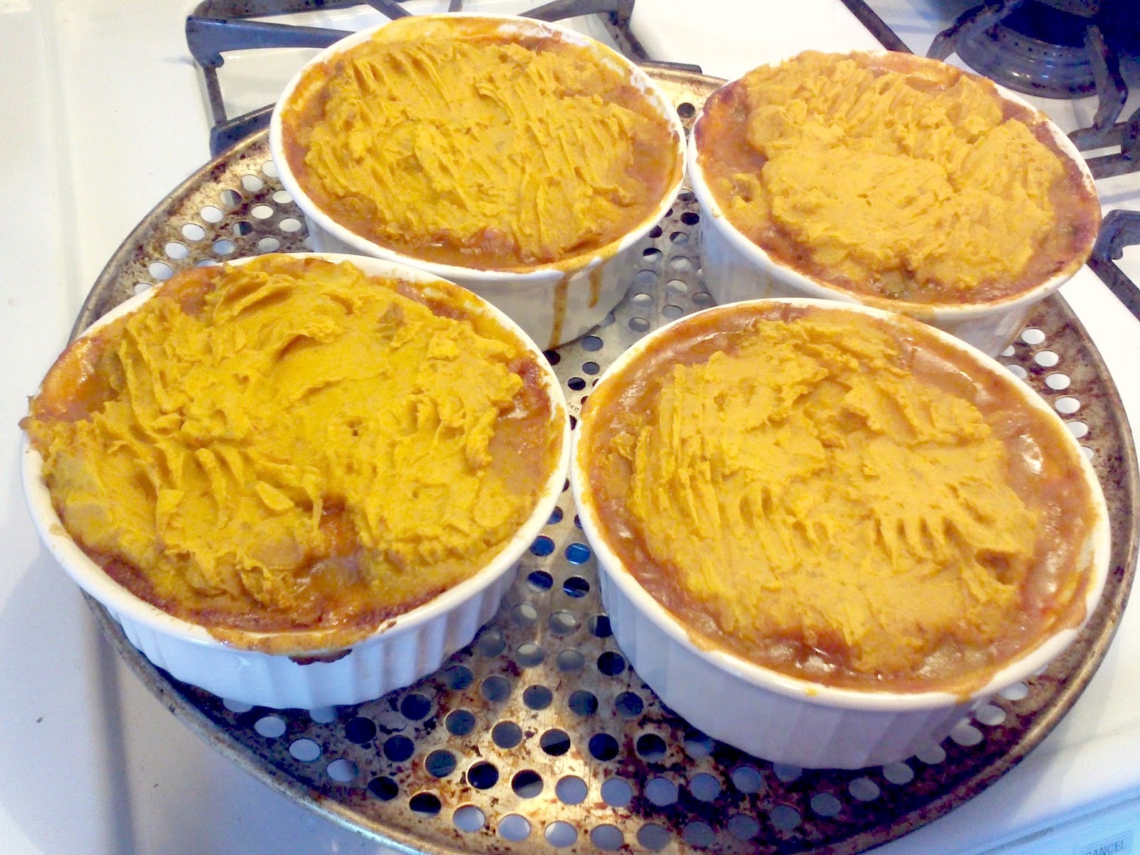 Recipes by the Haggis and the Herring: Chicken Tikka Pie