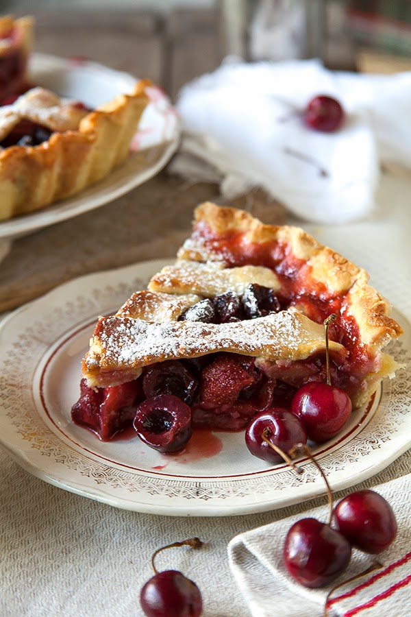 Virginia Sar: Old Fashioned Cherry Pie