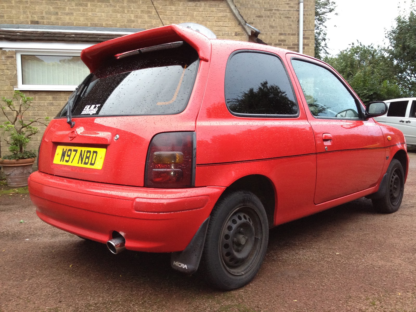 Micra k11 1l 16v red 2000 modification