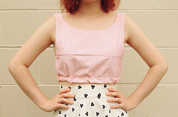 The Pineneedle Collective: Red Locks & Cropped Tops