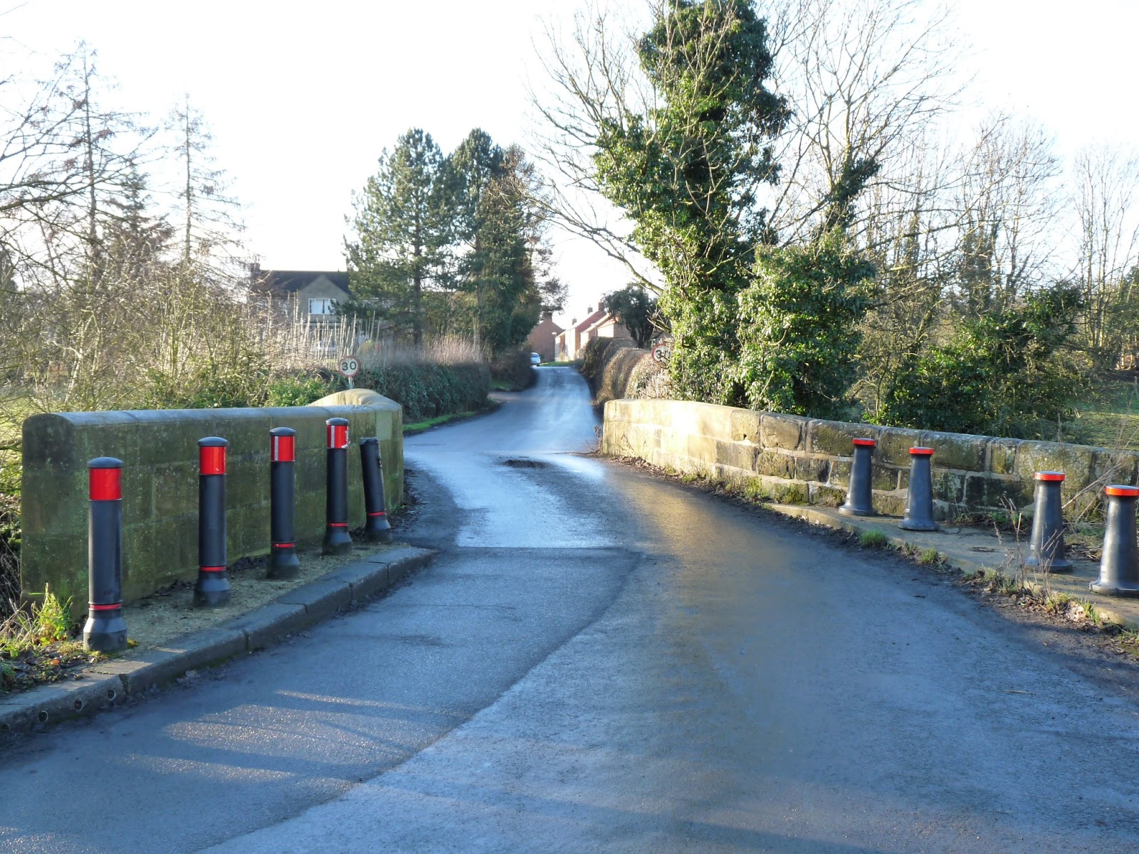 Barry In Thirsks Adventures: Following the footpath along Cod Beck ...