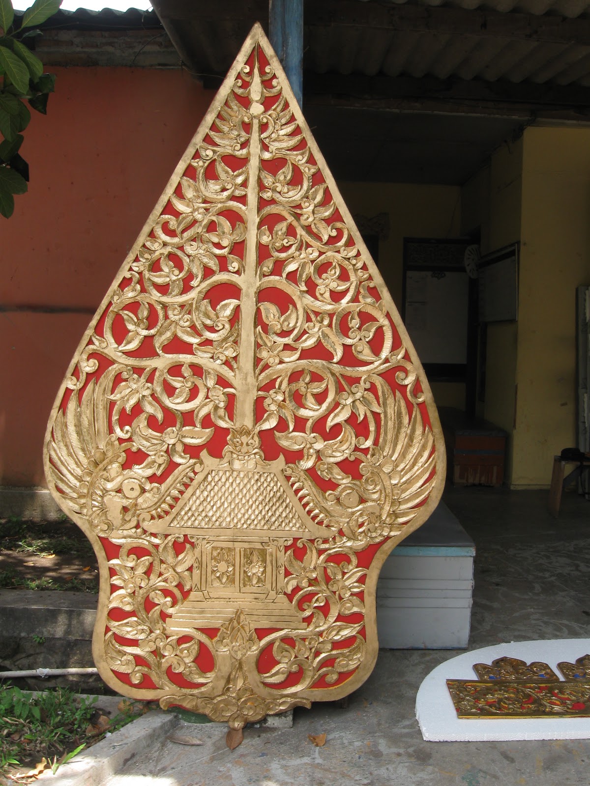 RobertYD2WSQ: Ukiran Styrofoam/gabus