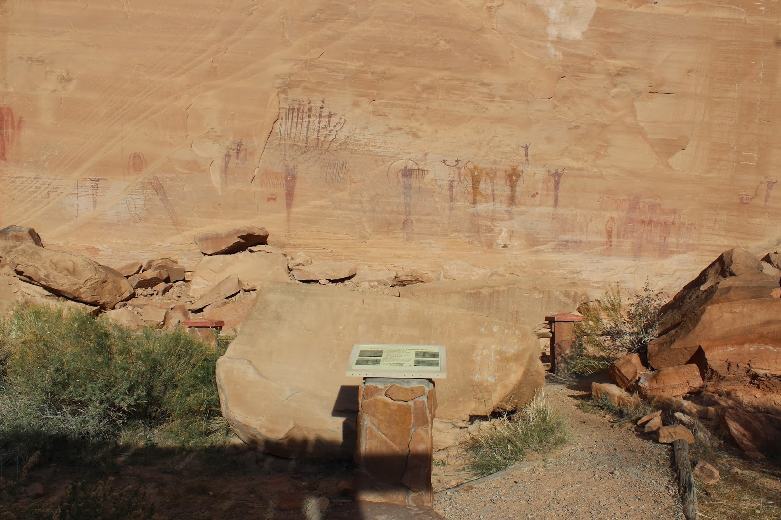 gjhikes.com: Buckhorn Wash Pictograph Panel