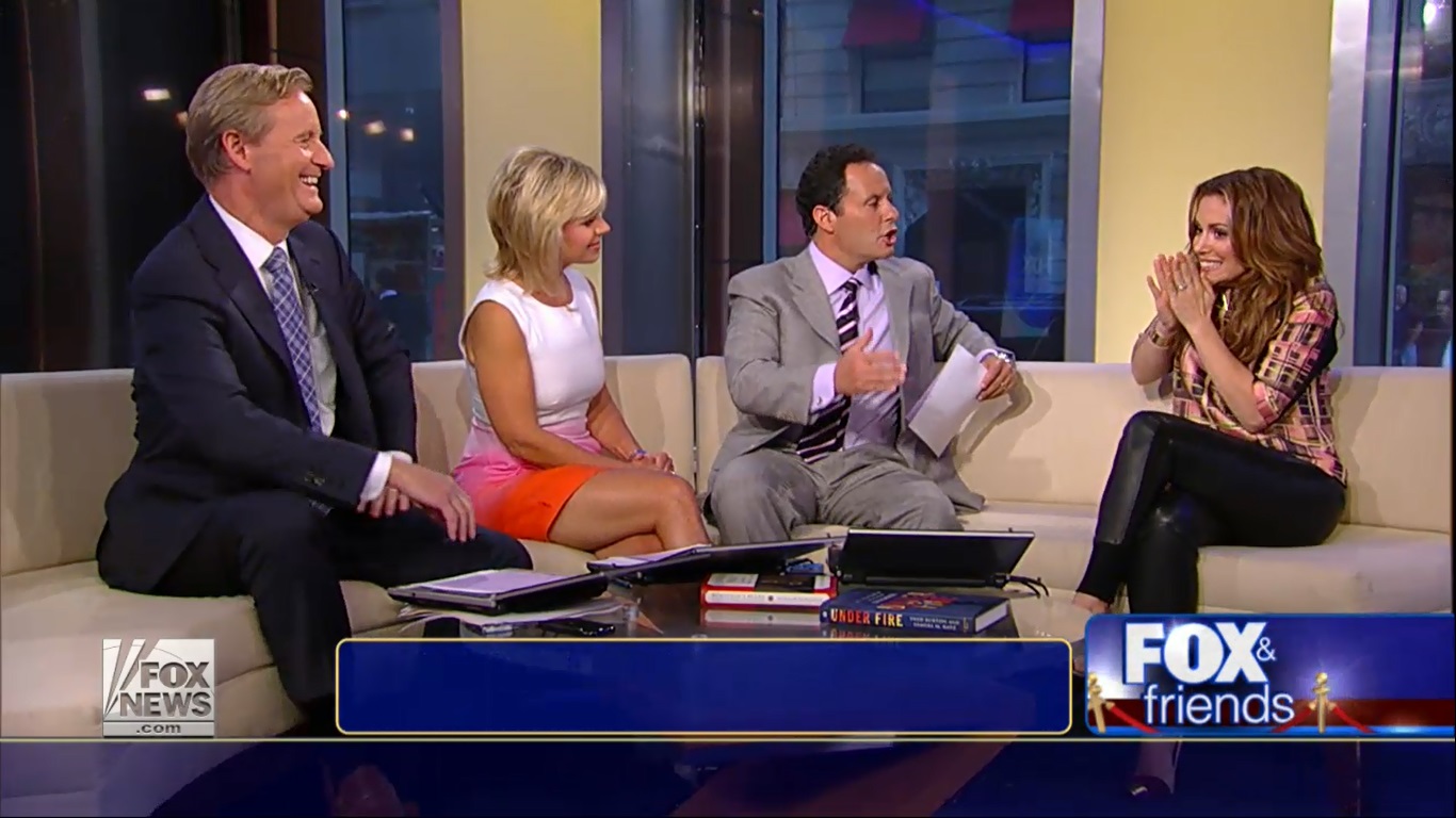 Reporter101 Blogspot: This Sept 2013: Fox and Friends caps/pictures/photos.