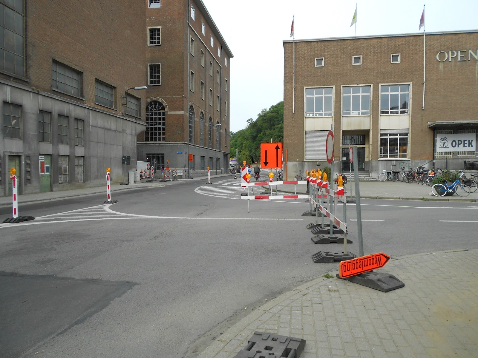 Eindeloze Omwentelingen: Graag traag