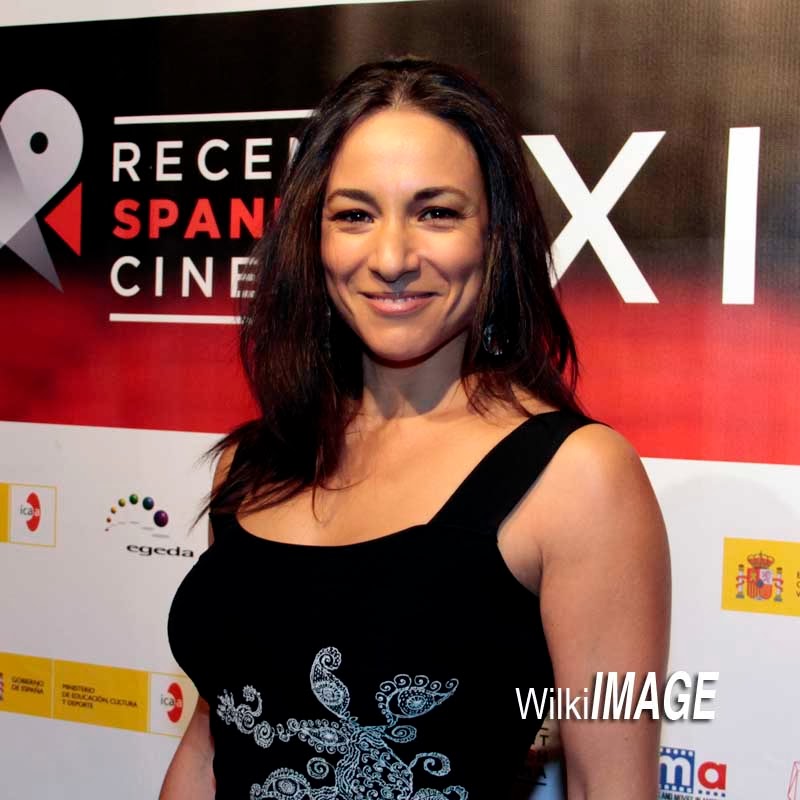 If You See Someone Without A Smile ...: Oct 20, 2013