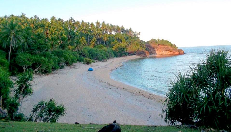 SIRANG LENTE: ROMBLON: 2020 Travel Guide, Itinerary, List of tourist ...