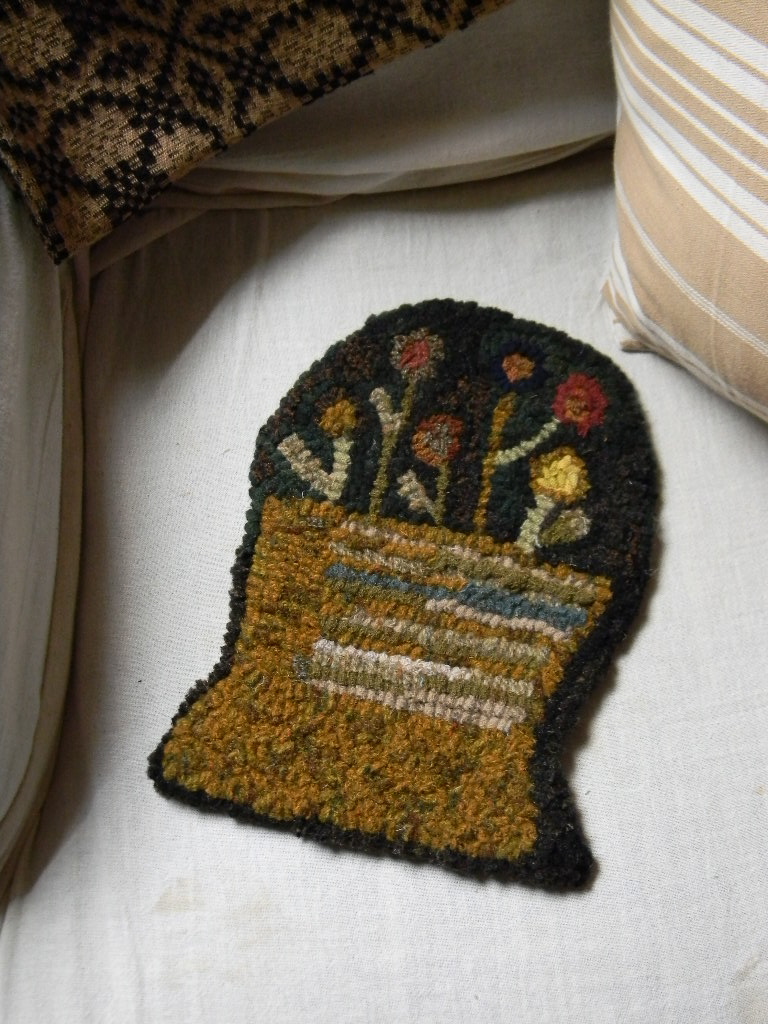 Notforgotten Farm : ~ Rug Hooking for Dummies